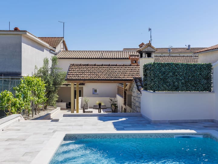 Kristina By Interhome - Pula