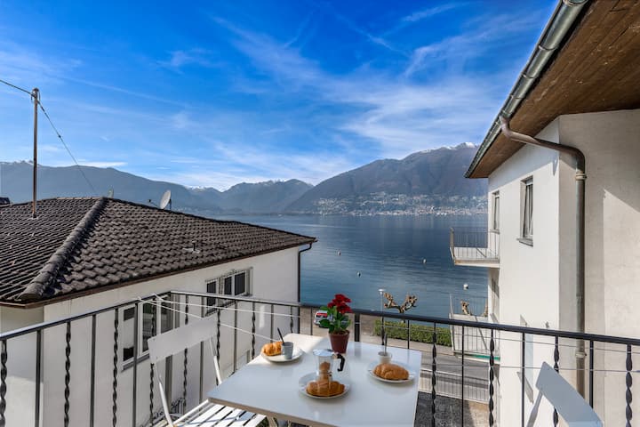 Garden On The Lake 1 - Happy Rentals - Vira
