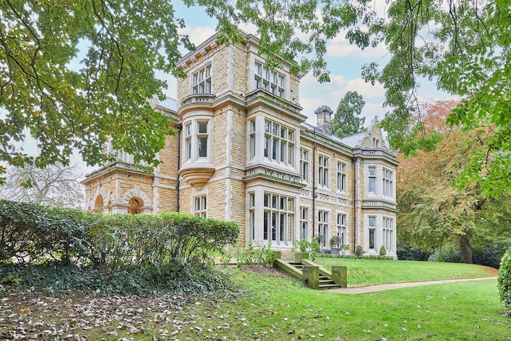 Finest Retreats | Highfield House - Ripon