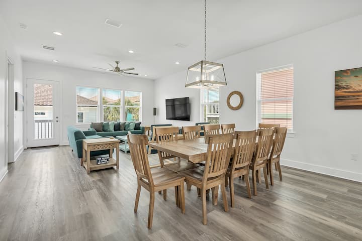 Twente Toes - Navarre Beach, FL