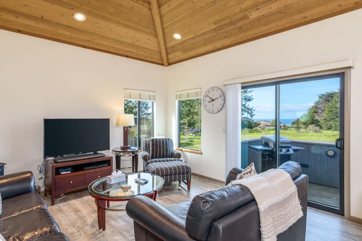 Starlight Reach - Private Hot Tub - Sea Ranch, CA