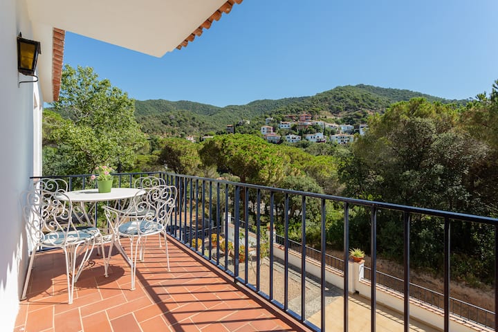 Un Paraíso En La Costa Brava - Tossa de Mar