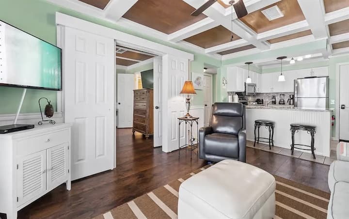 Great Location In Miramar Beach! Private Beach Acc - Florida Panhandle, FL