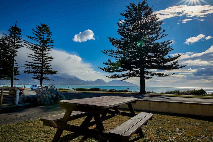 Waterfront | Great Views | Affordable | Unit 8 - Kaikōura