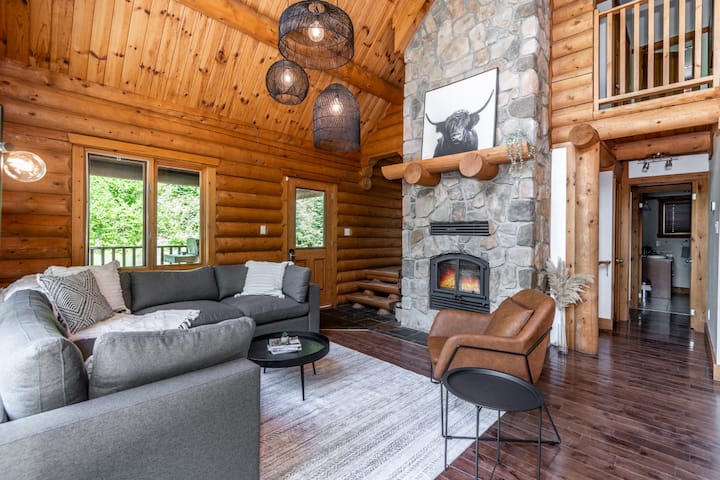 Chalet Huron - 16 Guest/spa/near Mont-tremblant - Laurentides
