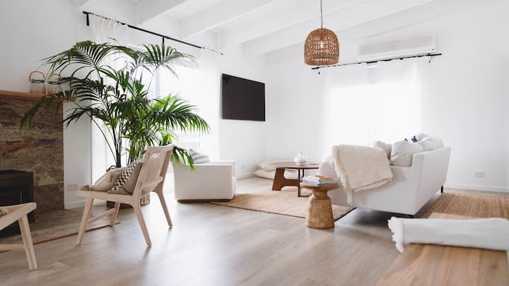 Lake Metung | Modern Lake House Escape - Metung