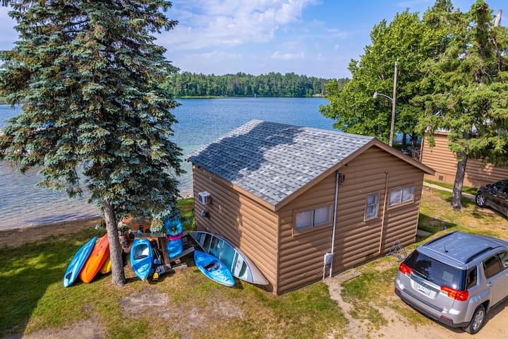 Cabin #4 - Classic Americana - Park Rapids, MN