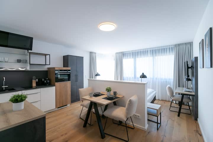 Stylisches Apartment Im 1.og Mit Lift In Berlin - Berlin