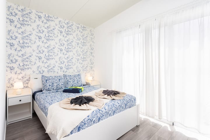 Central Penthouse With Sea Views - Los Cristianos