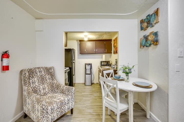 El Centro Retreat Near Local Parks & Golf Courses - El Centro, CA
