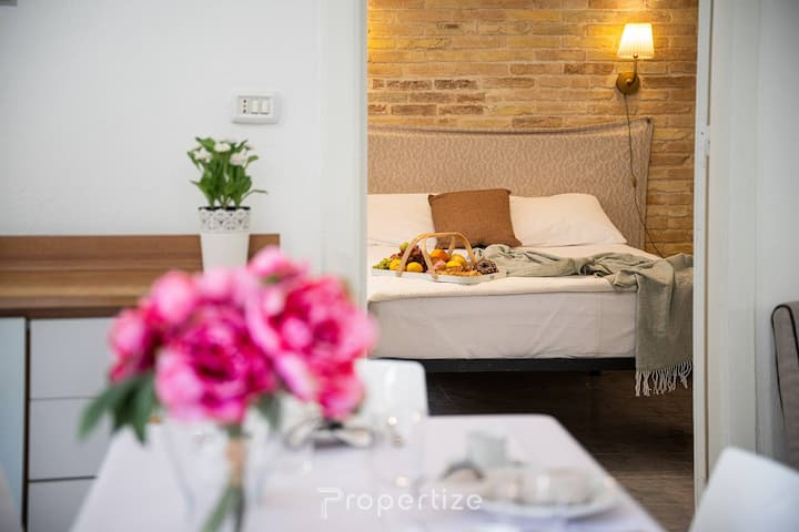 Cozy Sardinian Apartment By Propertize - Cagliari