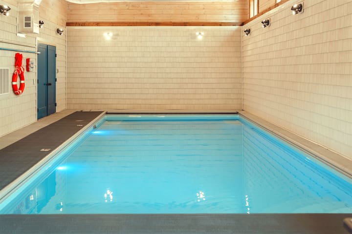 Hocking Hill: Pool, Hot Tub. Game Room, Sleep 20 - Ohio