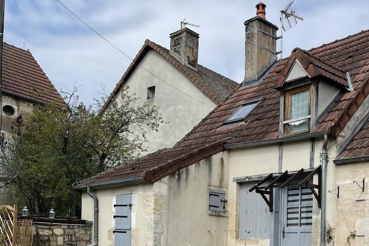 L'atelier De Pierre Sleeps 4 With Garden - Clamecy