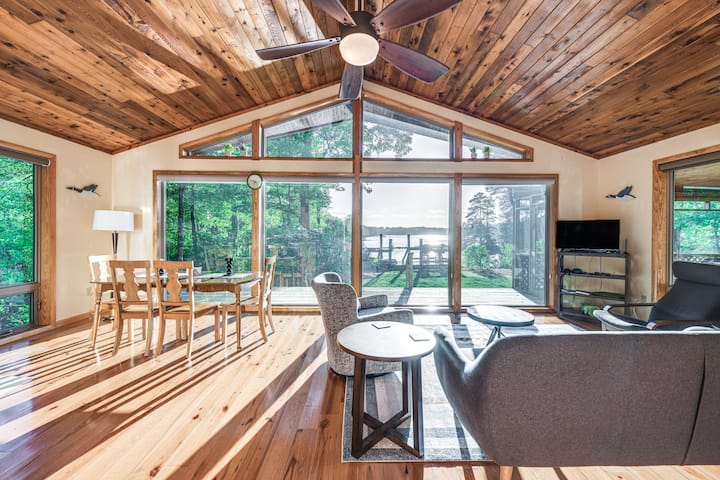 Waterfront Lancaster Cabin ~ 10 Mi To Kilmarnock! - Belle Isle State Park, Lancaster