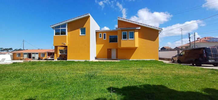 Wake Up With The Sea Breeze- House With Pool Ap1 - Labruge