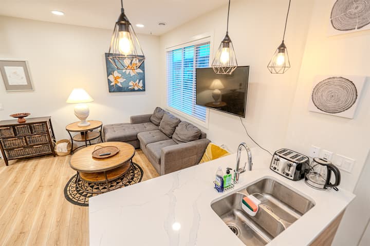 2bedroom 2.5bathroom Home Near Yyc - Calgary