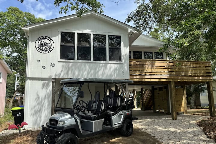 Wonderful Dog Friendly Beach Home With Golf Cart - Oak Island, NC