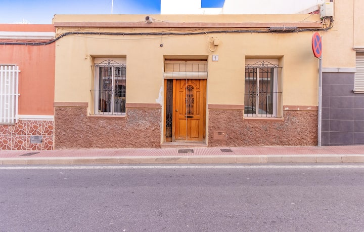 3 Bedroom Cozy Home In Santa Pola - Santa Pola
