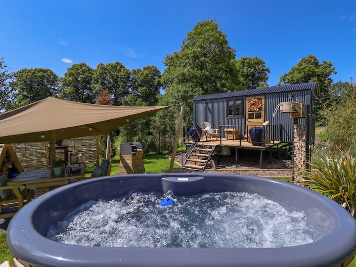 Limetree Luxury Glamping Portland - Retford