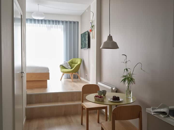 Bright Studio With Terrace, Perfect For Two - Kopenhagen
