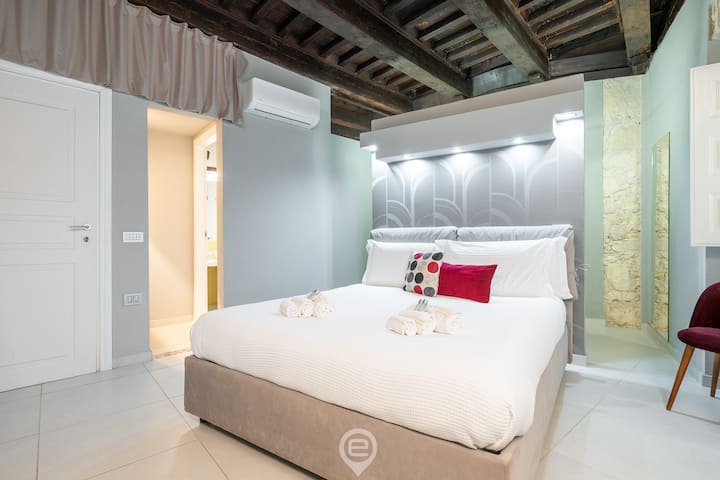 Amo Castle Rooms - Suite Grey - Cagliari