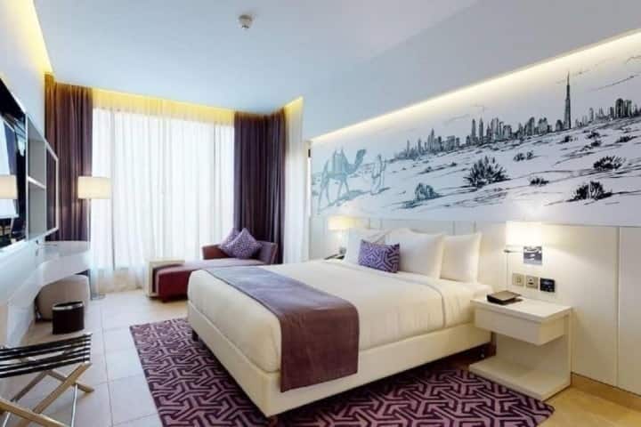One Bedroom Suite Near Dic Metro - Dubai