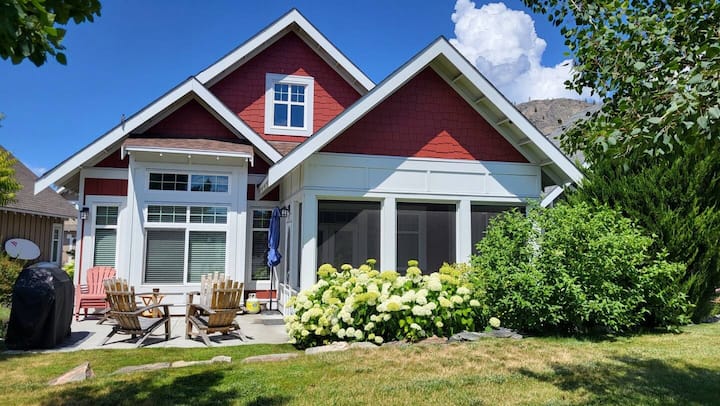 Beachy Vino Cottage #125 - Osoyoos