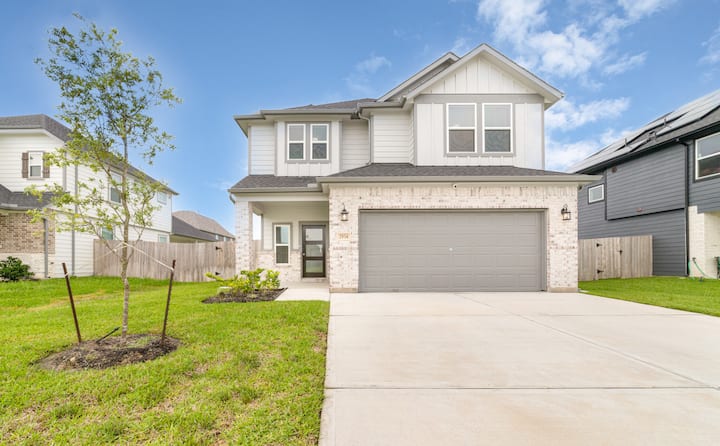 Modern & Spacious 4-bedroom Home In Rosenberg, Tx - Richmond, TX