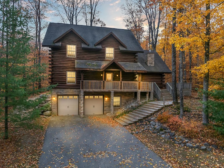 Ski-in/ski-out Chalet At The Top Of The Highlands! - Harbor Springs, MI