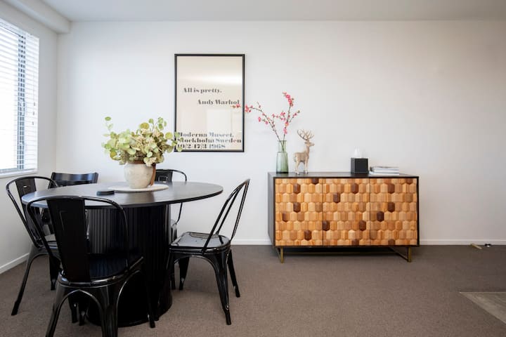 Central Cbd Apartment | Free Secure Parking | Slee - New Zealand