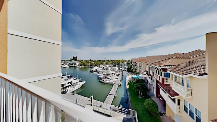 New Listing! Madeira Bay 1401 With Marina View - Madeira Beach, FL