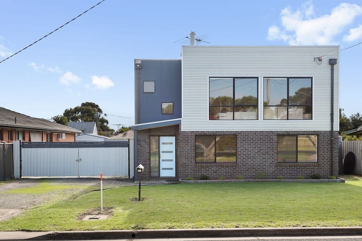 Just Beachy Holiday Home Close To Beach In - Portarlington