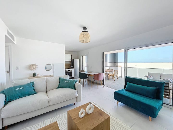 Appartement Dans Résidence Avec Piscine - Calvi