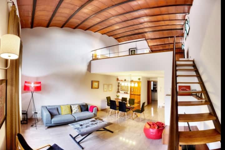 Encantandor Dúplex En Barrio Viejo - Girona
