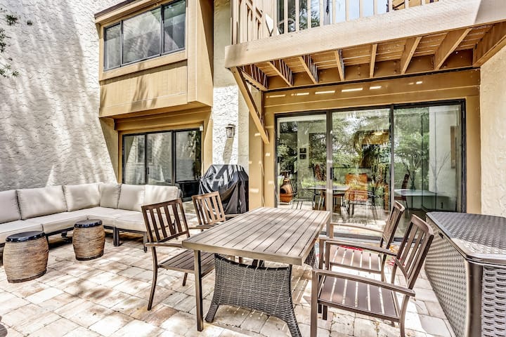 Beach Wood Townhouse Only 5-minute Walk To Sand! - Amelia Island, FL