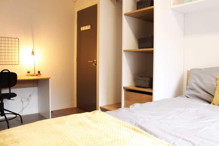 Student Only 4 Bed Non Ensuites At Regents Court - Leicester