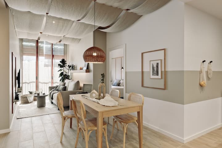 Canyelles - 2 Bedrooms In Sant Antoni - Barcelona