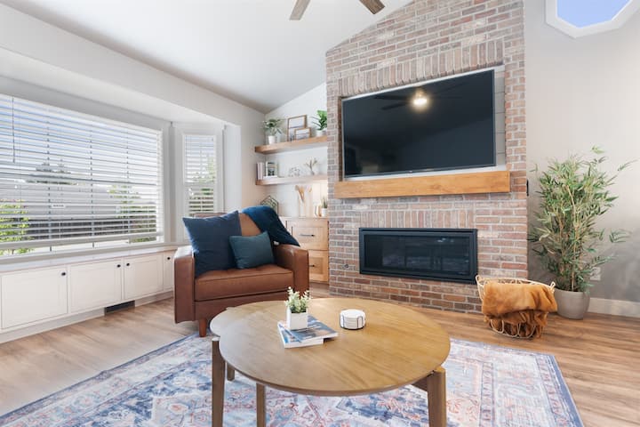 Wanderlust Adventure Retreat • Climbing & Tub! - Loveland, CO