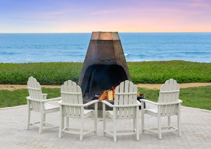 Enjoy Ocean Breezes | 3 Units | Free Parking - Cambria, CA