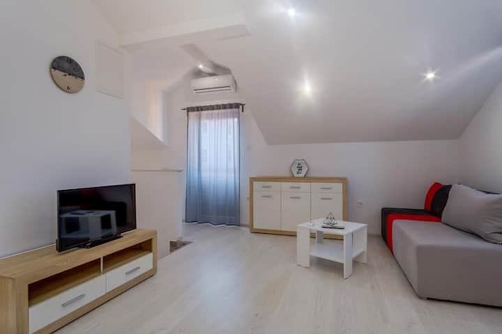A-22952-b Appartement D'une Chambre Avec Air - Mali Lošinj