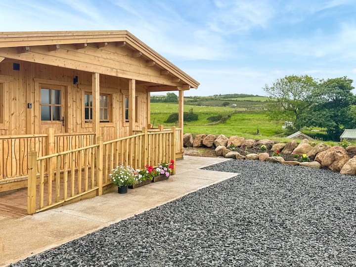 Wind Hall Log Cabin - Ravenglass