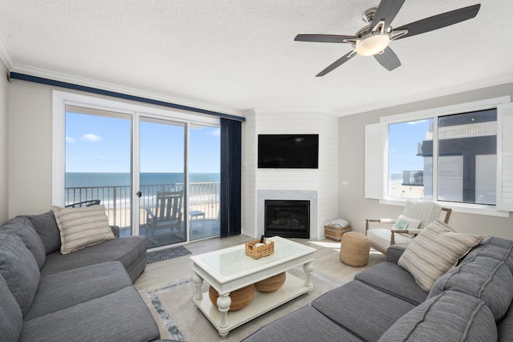 Boardwalk Serenity: Oceanfront Penthouse Sleeps 12 - Ocean City, MD