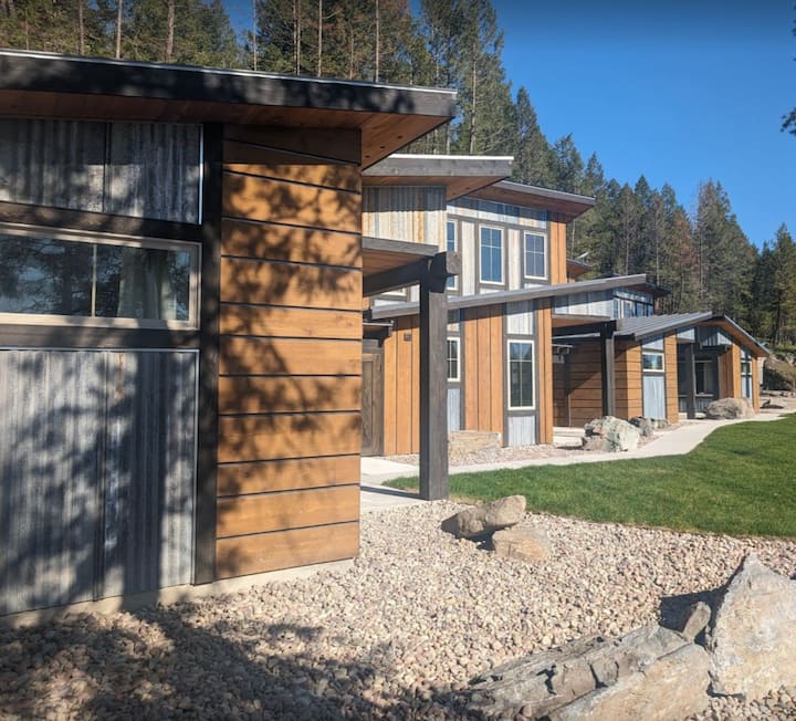 Ponderosa Cabin Rentals Cabin #3 - Bigfork, MT