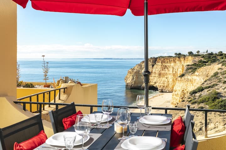 Beautifully Decorated Apartment Next To The Beach - Carvoeiro