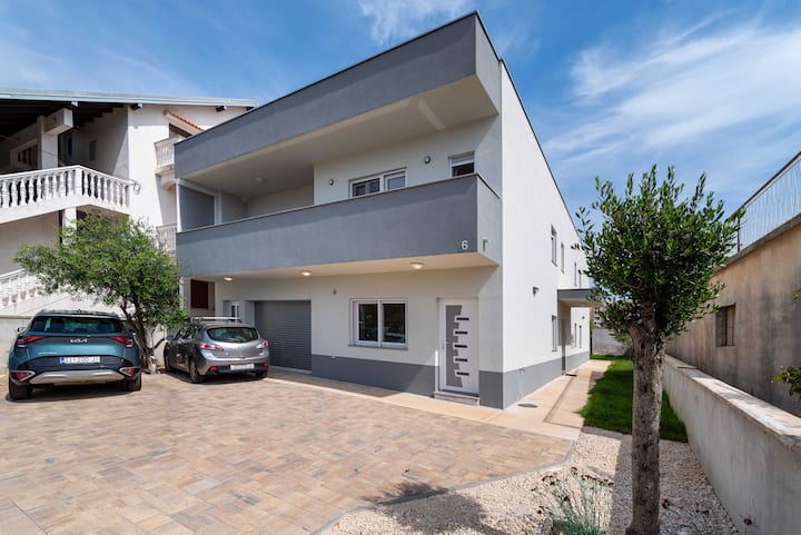 My Dalmatia - Apartment Blagdan 2 /Private Parking - Zadar