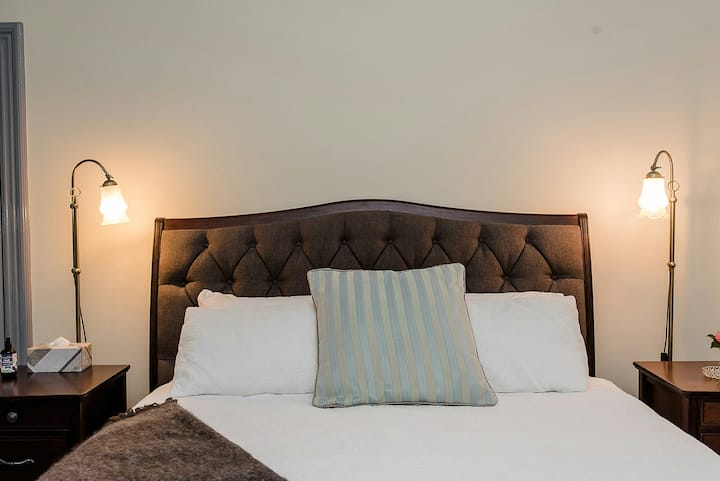Sterling - King With Spa Ensuite @ Amberesque B&b - Rutherglen