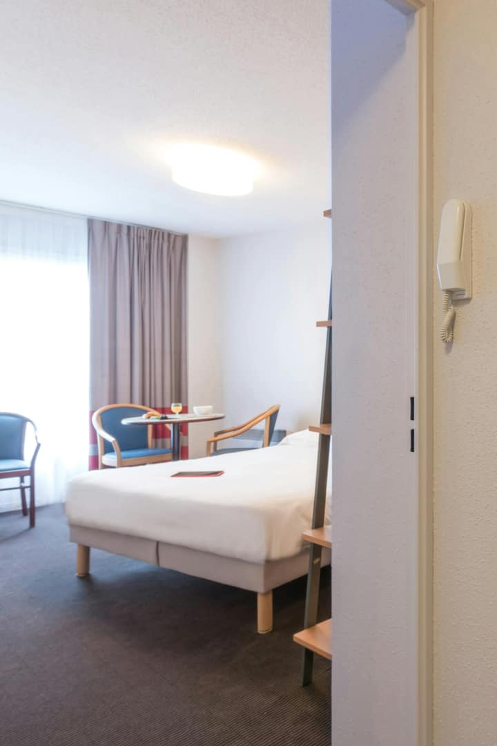 Double Studio Near Central Place Viarme District - Nantes