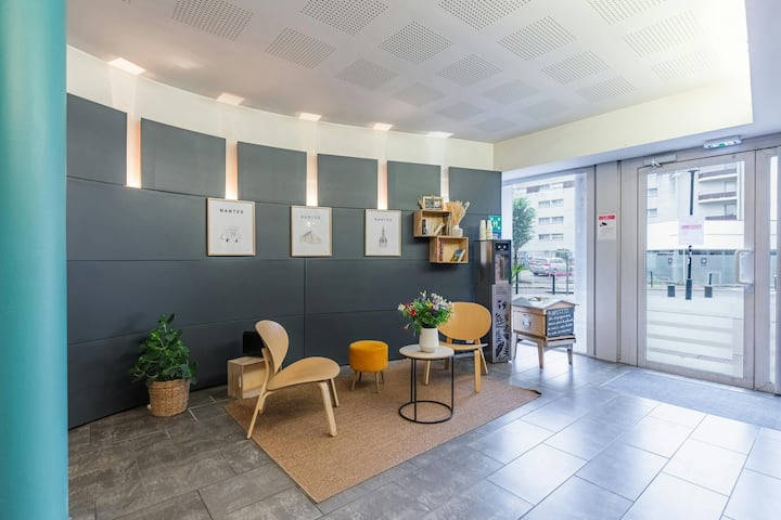 Large Apartment With Kitchen Near Cité Des Congrès - Nantes