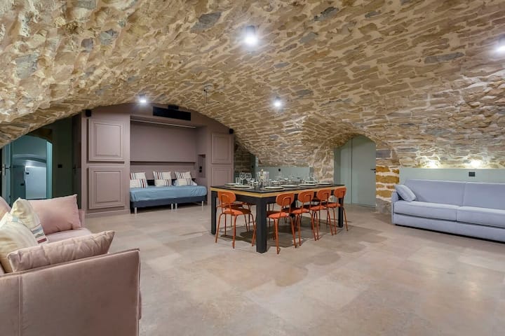 La Taverne Des Secrets 14 Pers - Lyon