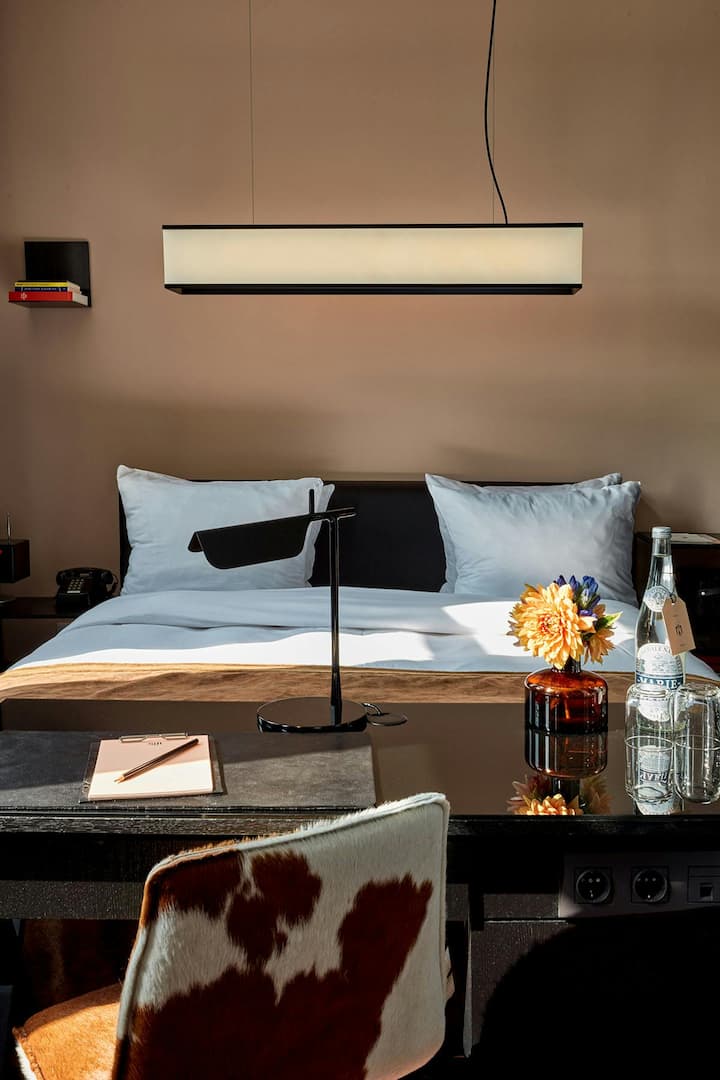 Stylish Room At Sir Albert Hotel - Amsterdam